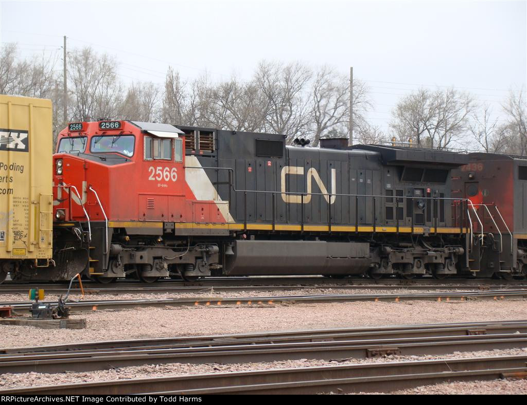 CN 2566
